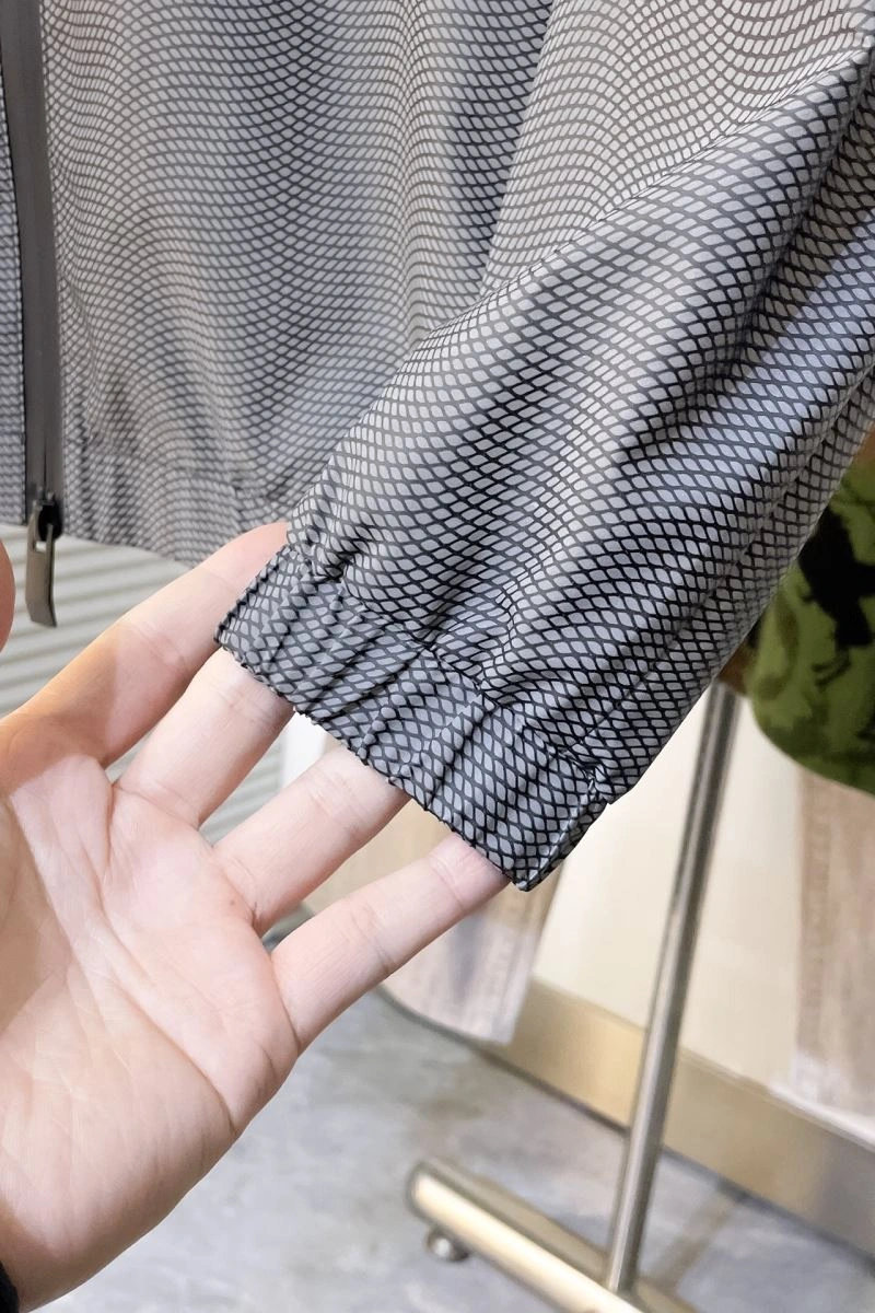 Accurate model Moncler Outwear