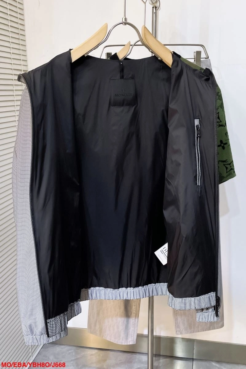 Accurate model Moncler Outwear