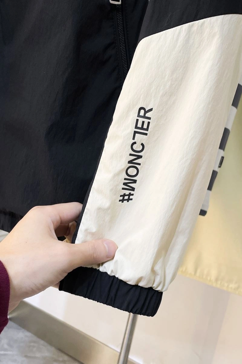 Brand-original Moncler Outwear
