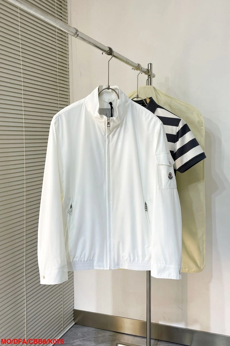 Legit Moncler Outwear