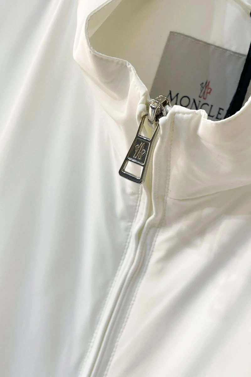 Legit Moncler Outwear