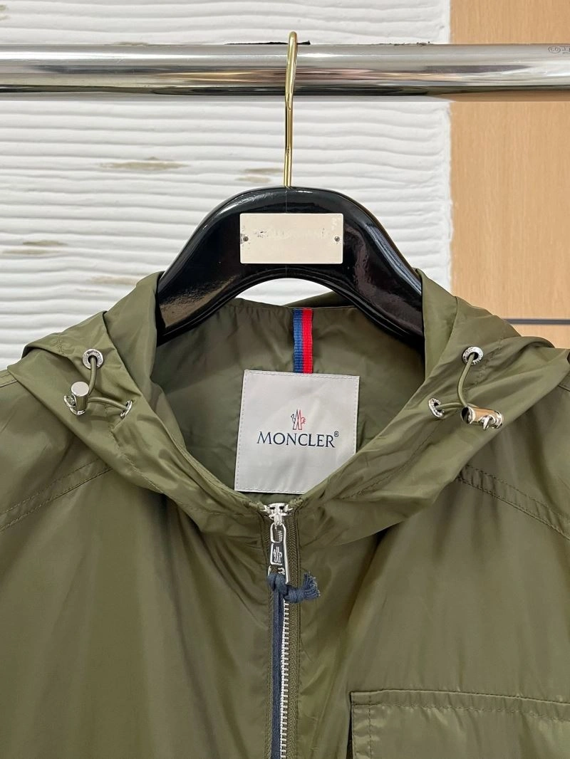 High fidelity Moncler Outwear