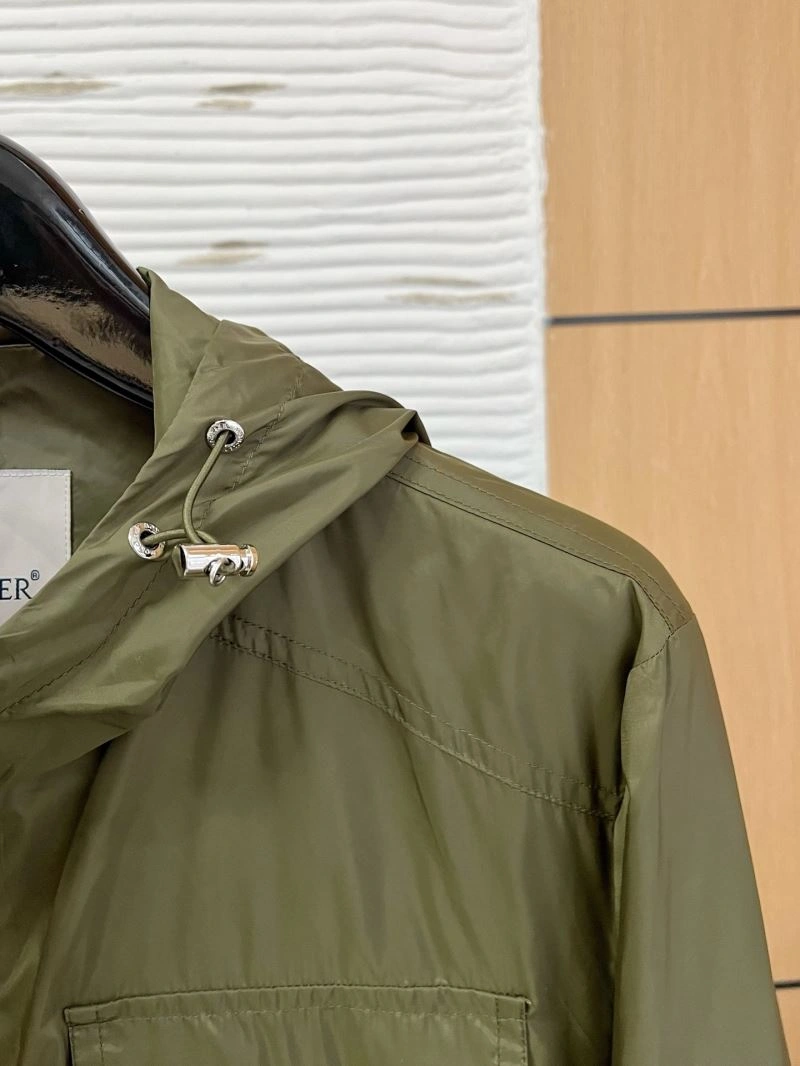 High fidelity Moncler Outwear