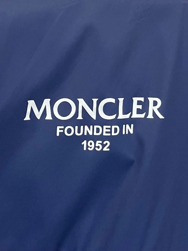 Precise copy Moncler Outwear
