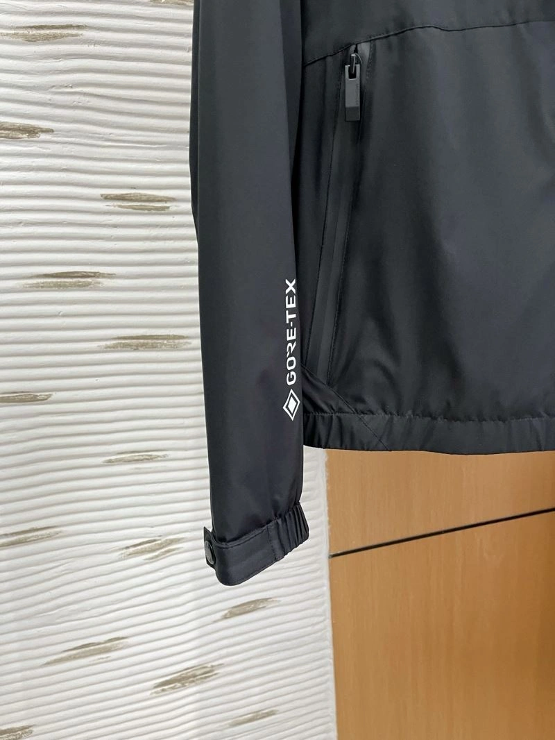 Top mirror Moncler Outwear