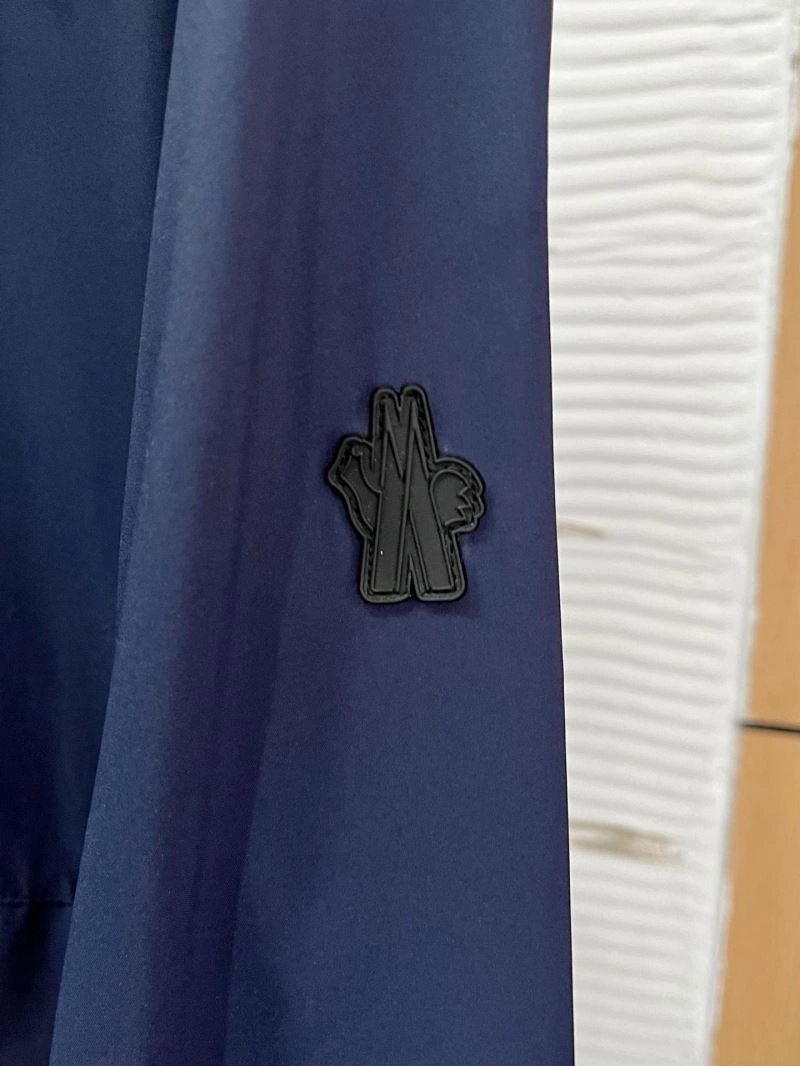 Accurate model Moncler Outwear