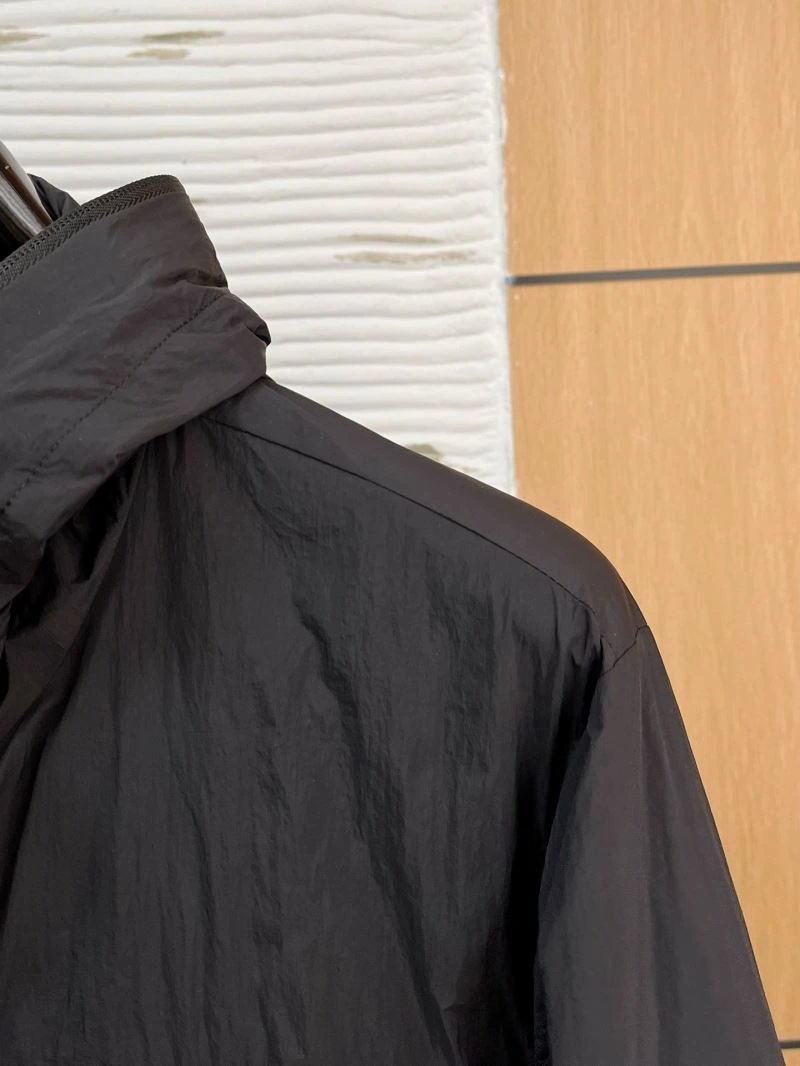 Inexpensive Moncler Outwear