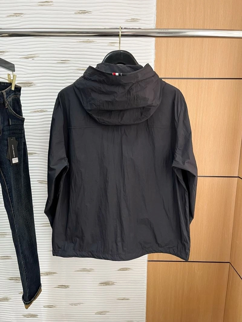Inexpensive Moncler Outwear