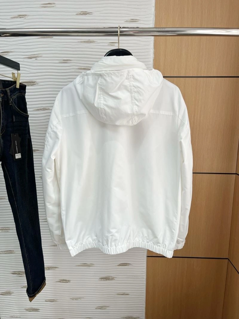 Legit Moncler Outwear