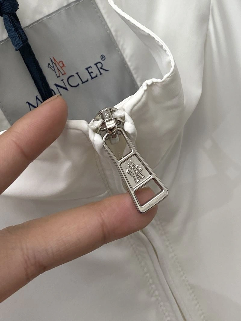 Official Moncler Outwear