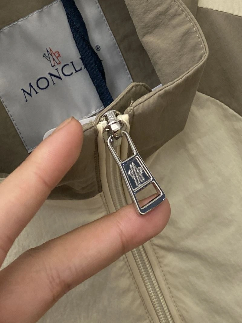 Bargain Moncler Outwear