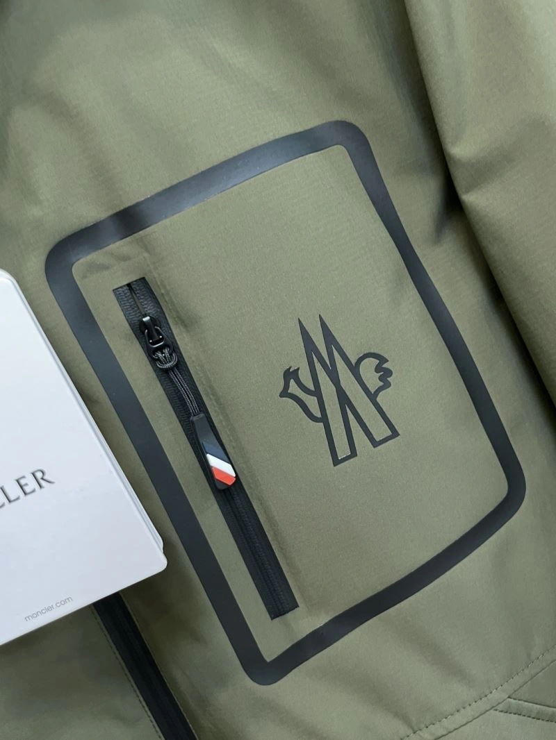 Accurate model Moncler Outwear