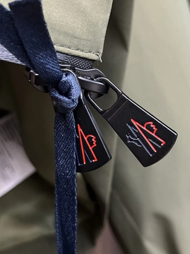 Accurate model Moncler Outwear