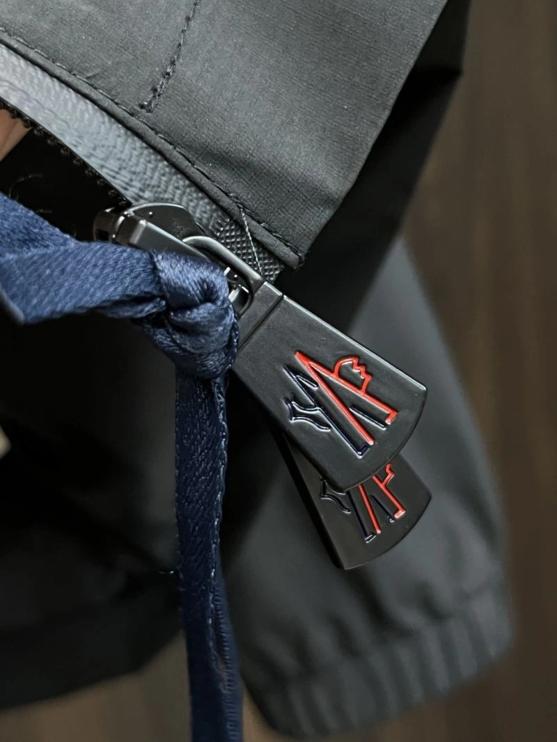 Brand-original Moncler Outwear