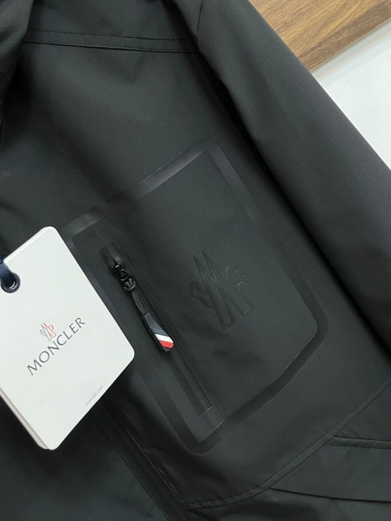 Top mirror Moncler Outwear
