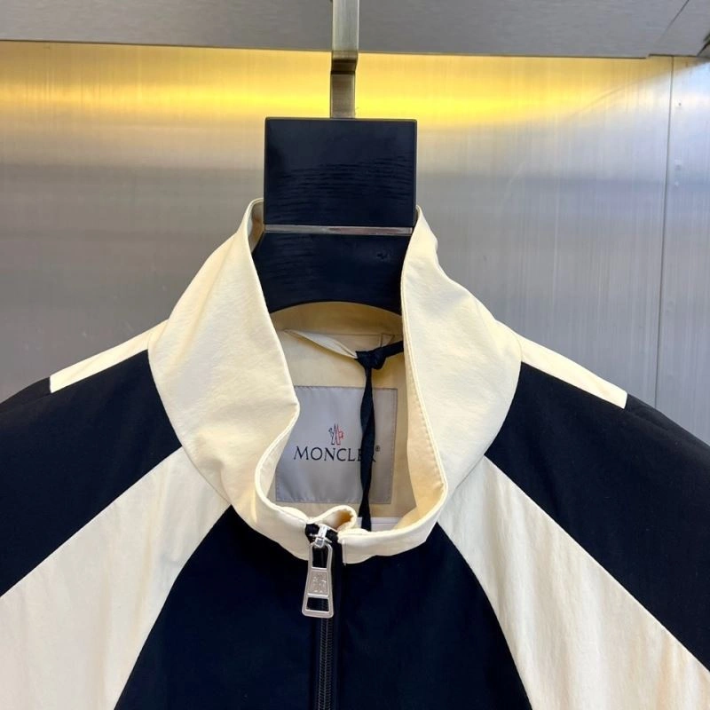 Official Moncler Outwear