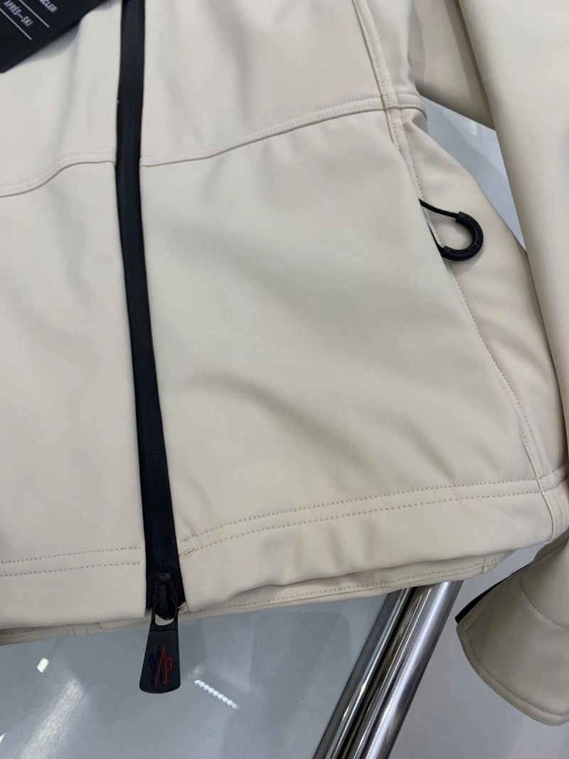 Accurate model Moncler Outwear