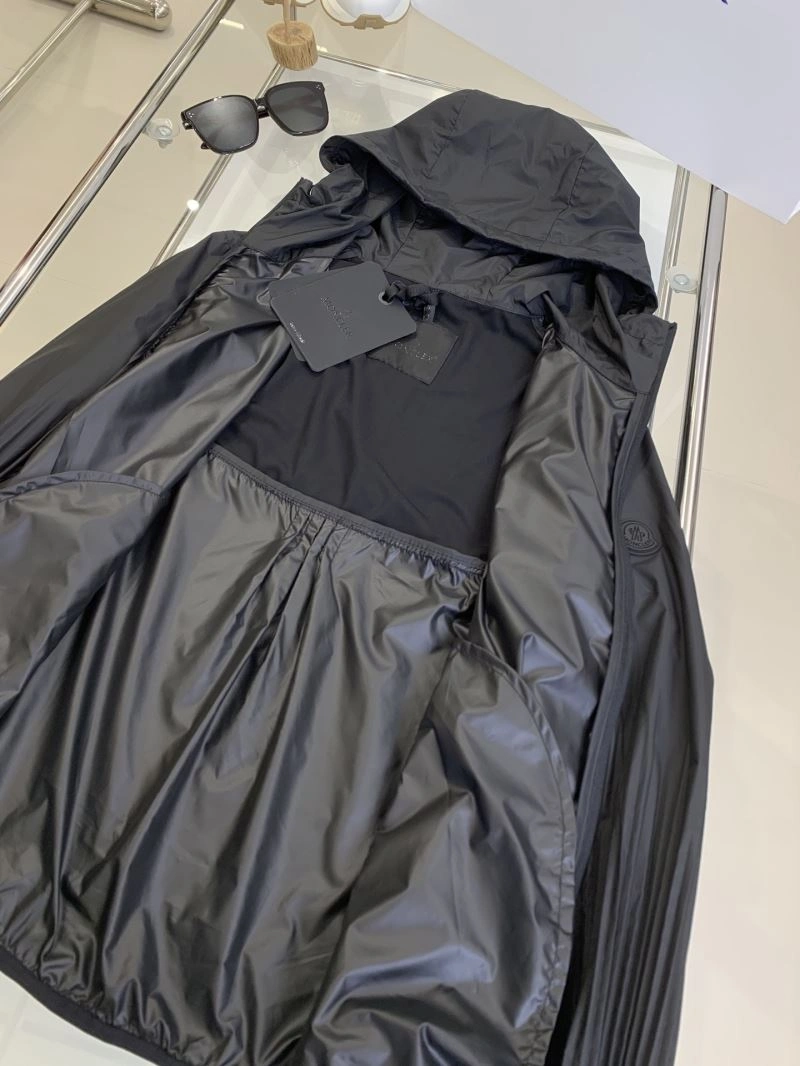 Accurate model Moncler Outwear