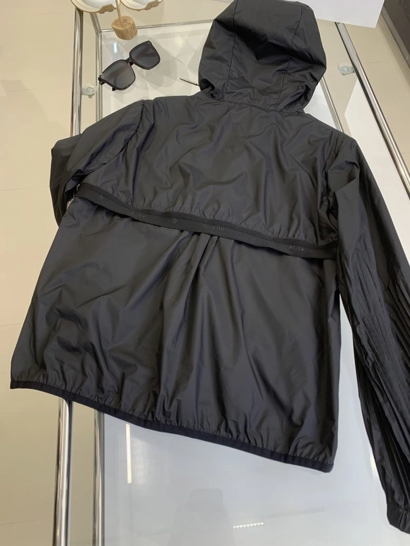 Accurate model Moncler Outwear