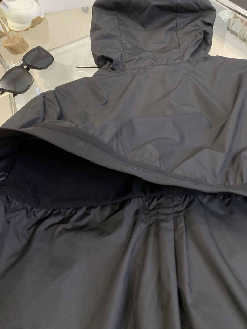 Accurate model Moncler Outwear