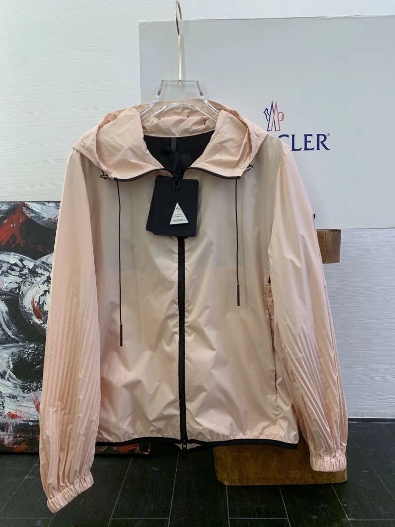 Accurate model Moncler Outwear
