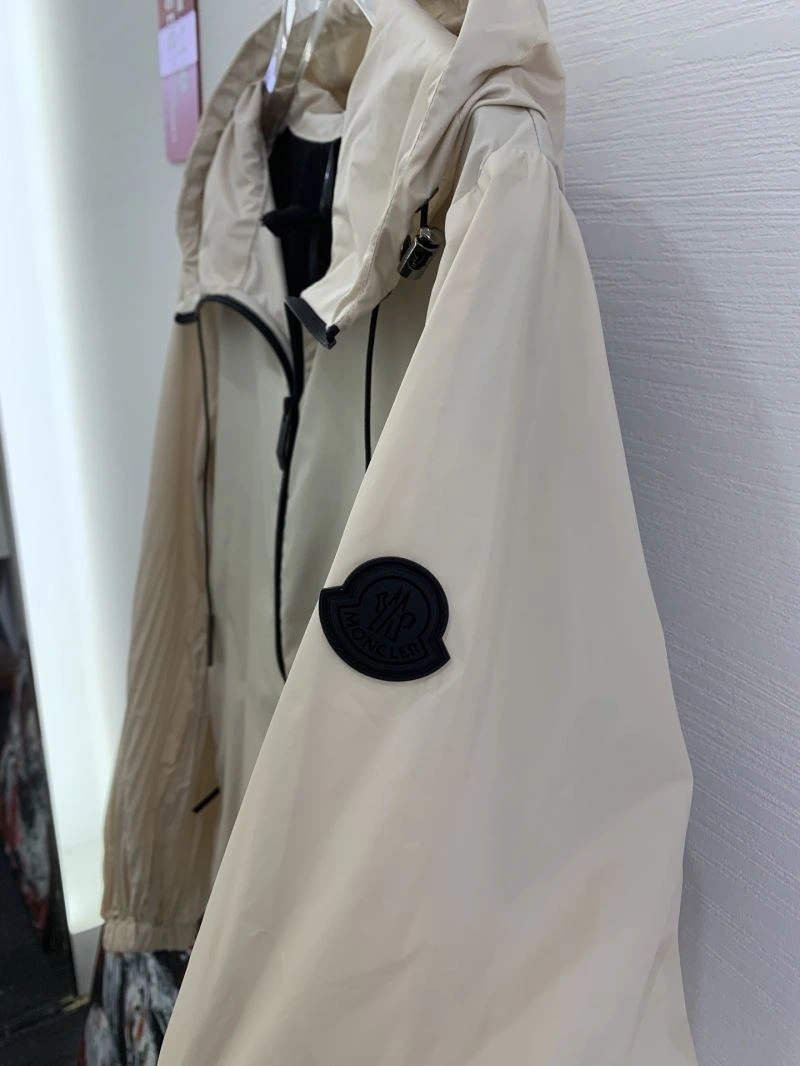 Precise copy Moncler Outwear