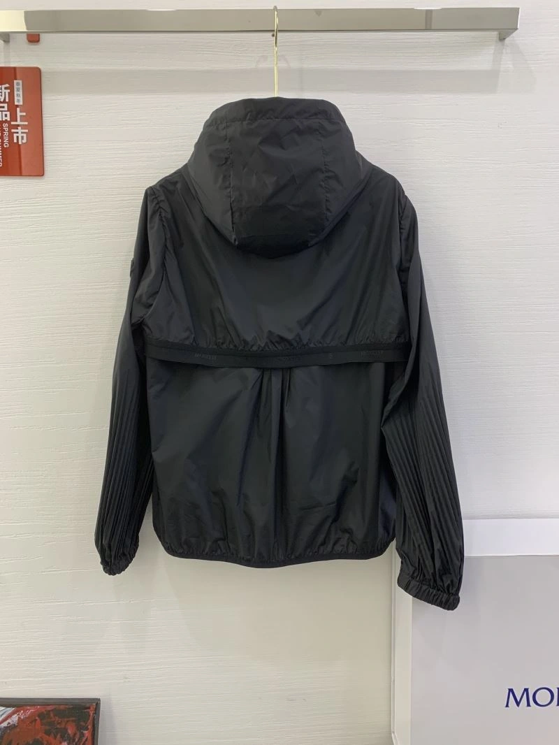 Reasonably priced Moncler Outwear