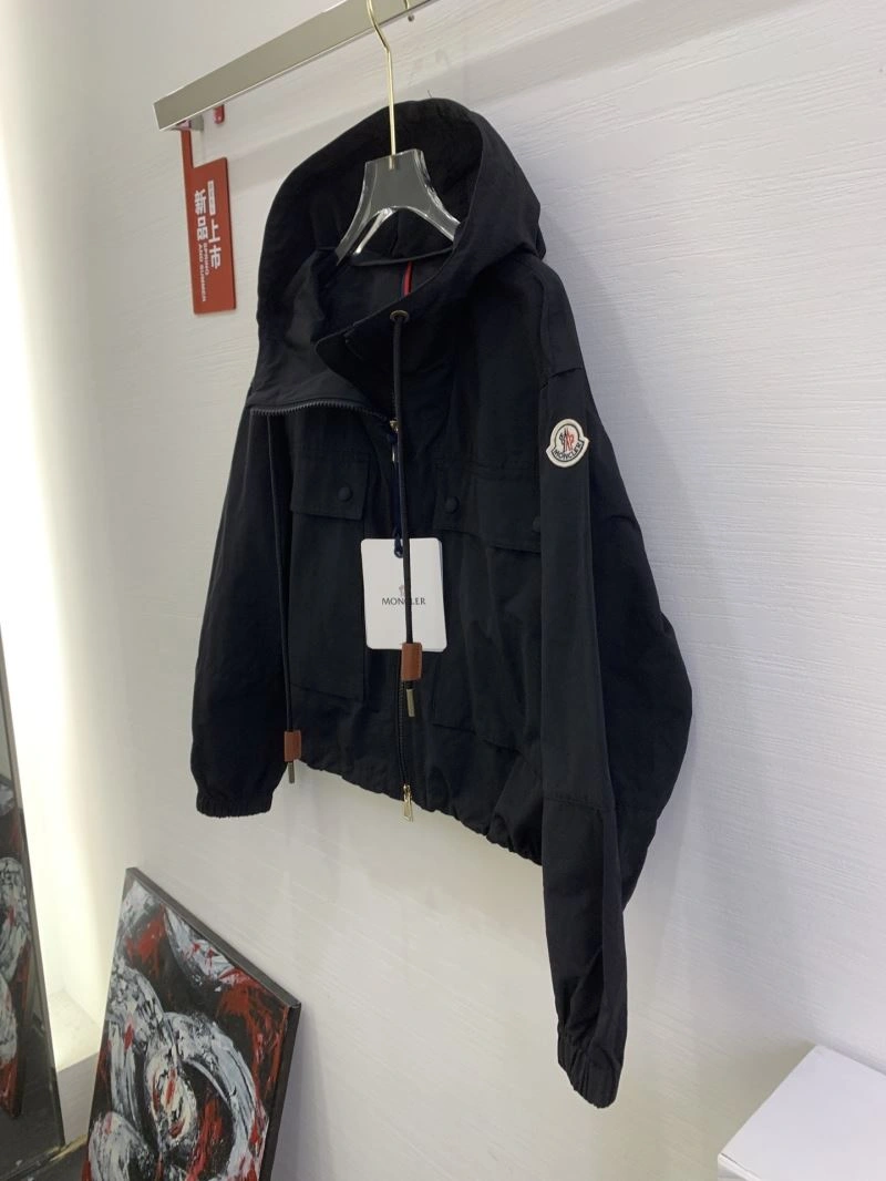 Legit Moncler Outwear