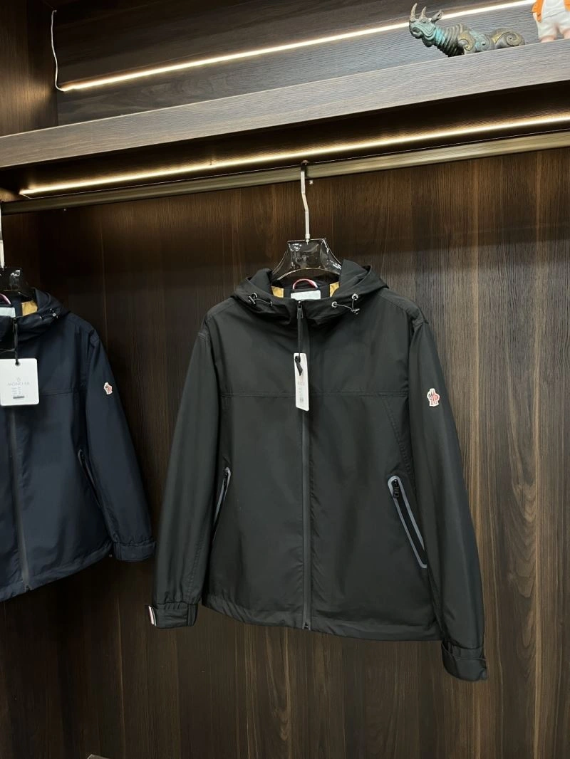 Low-cost Moncler Outwear