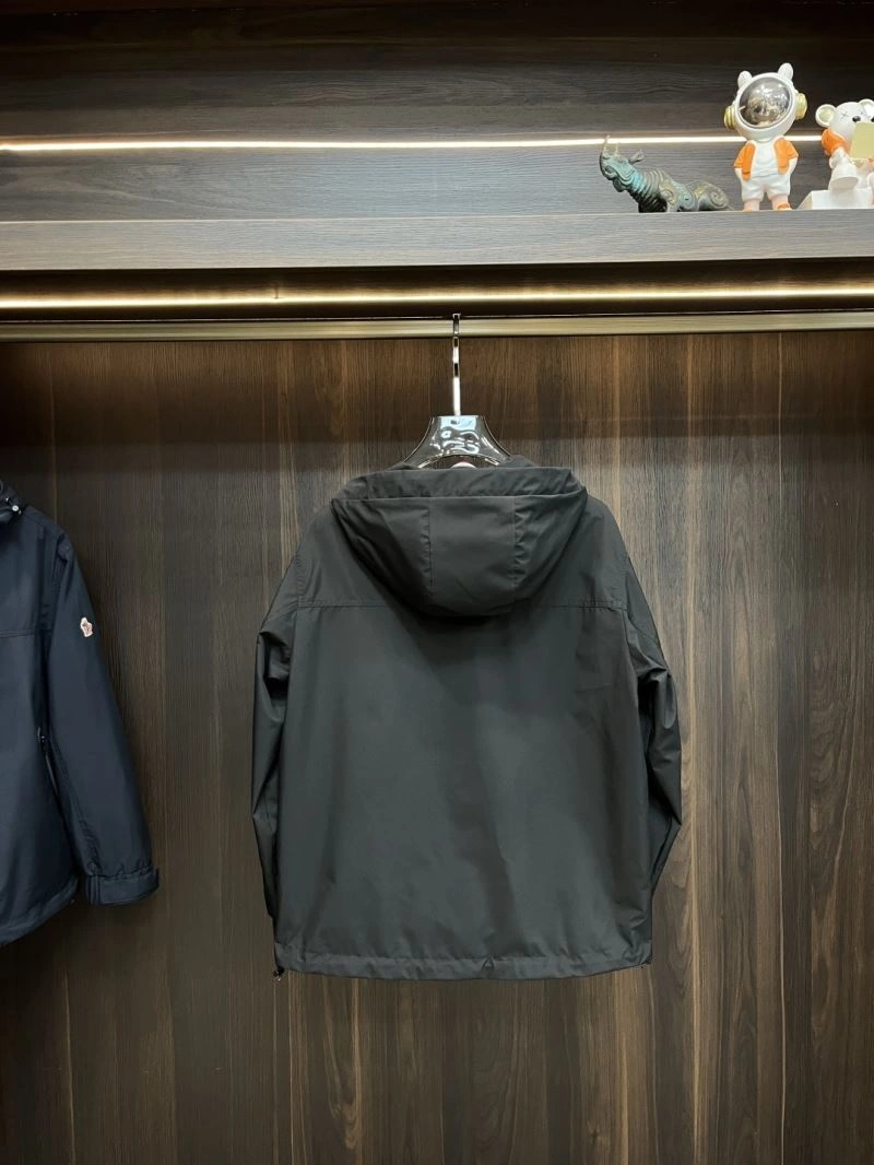 Low-cost Moncler Outwear