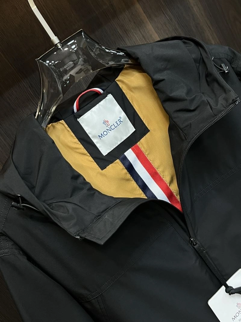 Low-cost Moncler Outwear