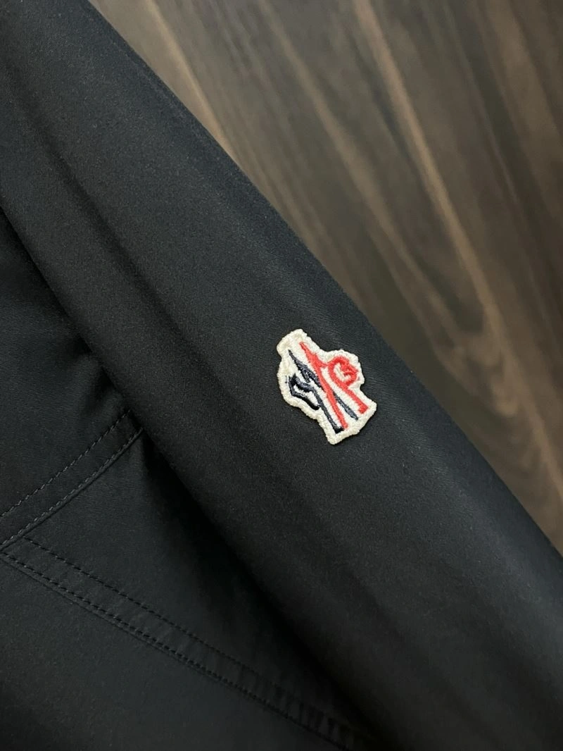 Low-cost Moncler Outwear