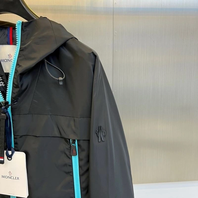Bargain Moncler Outwear