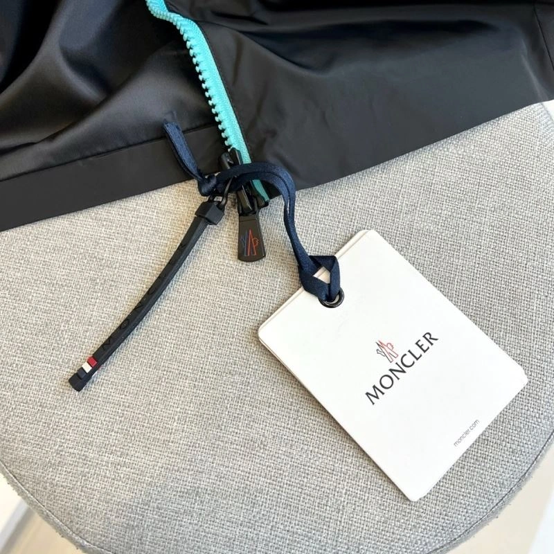 Bargain Moncler Outwear