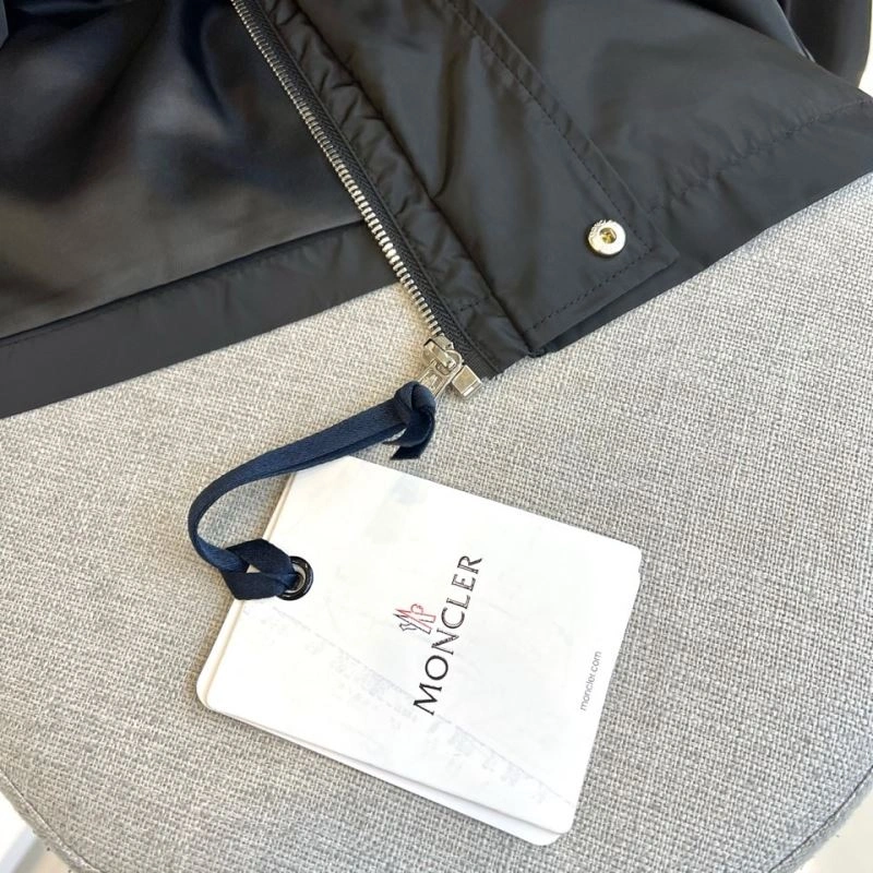 Brand-original Moncler Outwear
