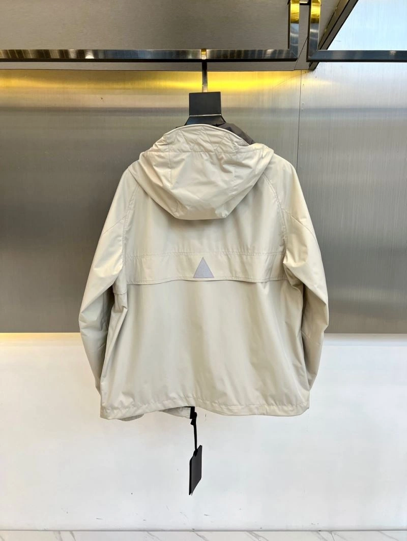 Legit Moncler Outwear