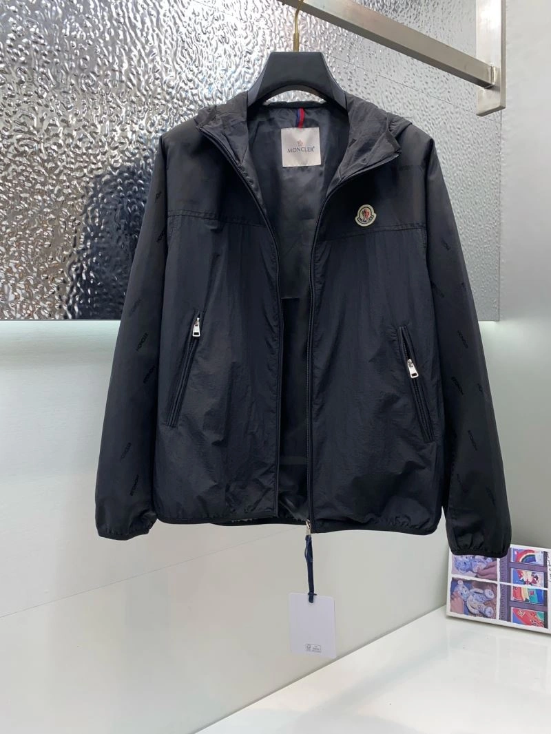 Top match Moncler Outwear