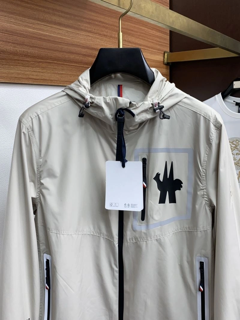 Low-cost Moncler Outwear