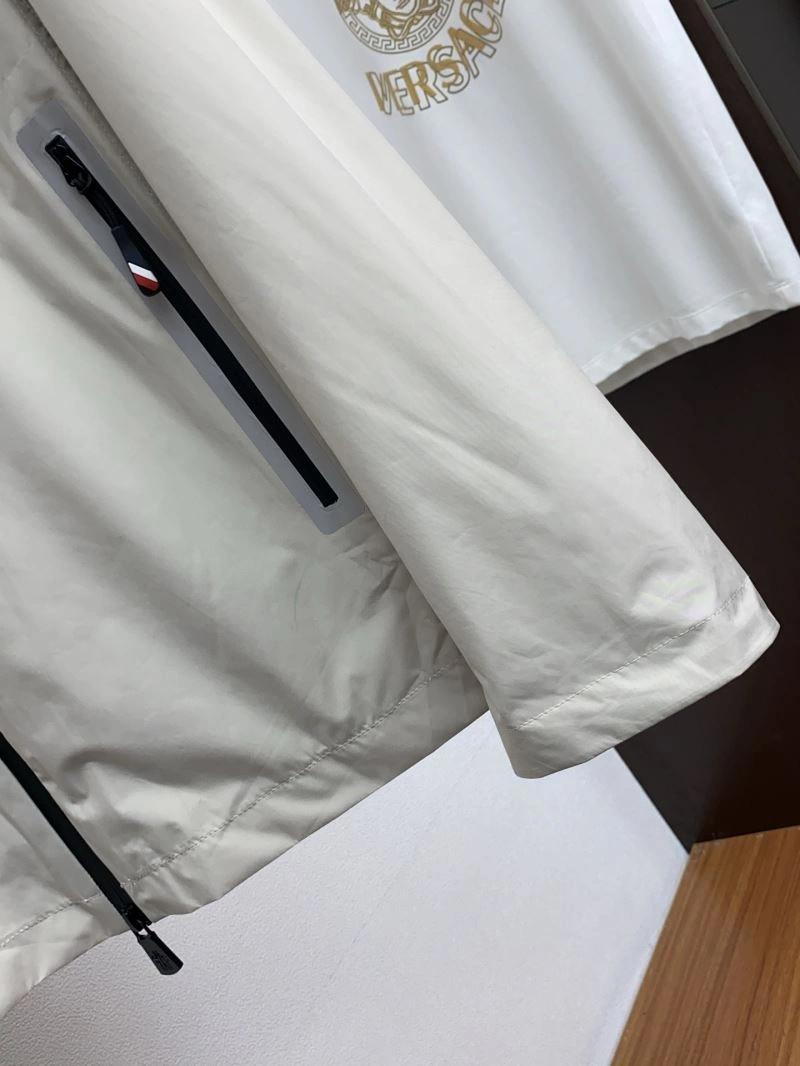 Low-cost Moncler Outwear