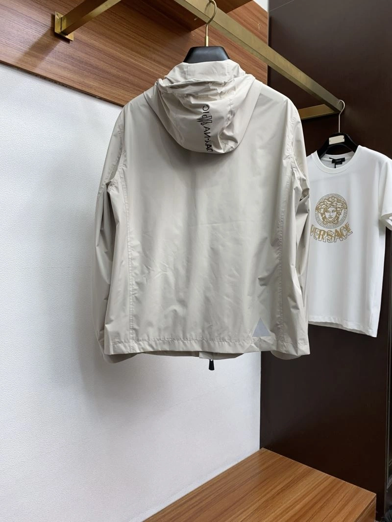 Low-cost Moncler Outwear