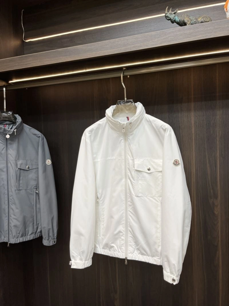 Accurate model Moncler Outwear