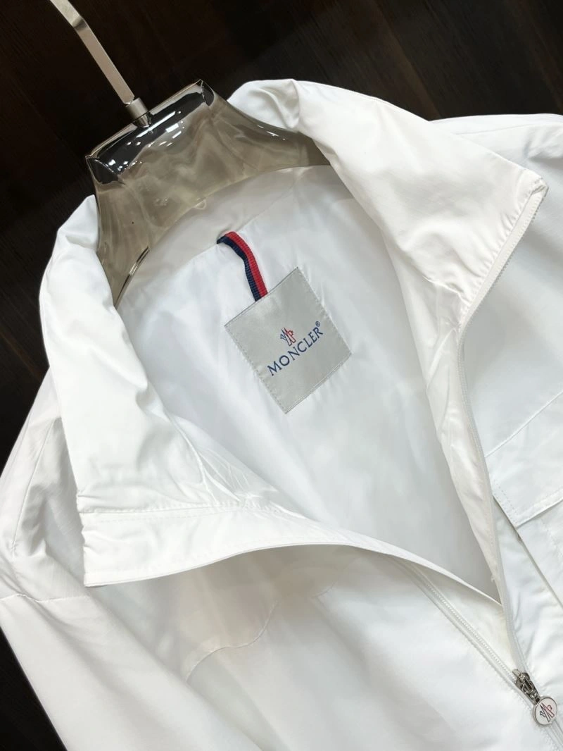 Accurate model Moncler Outwear