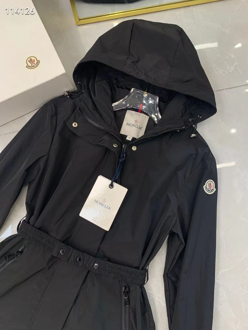 Inexpensive Moncler Outwear