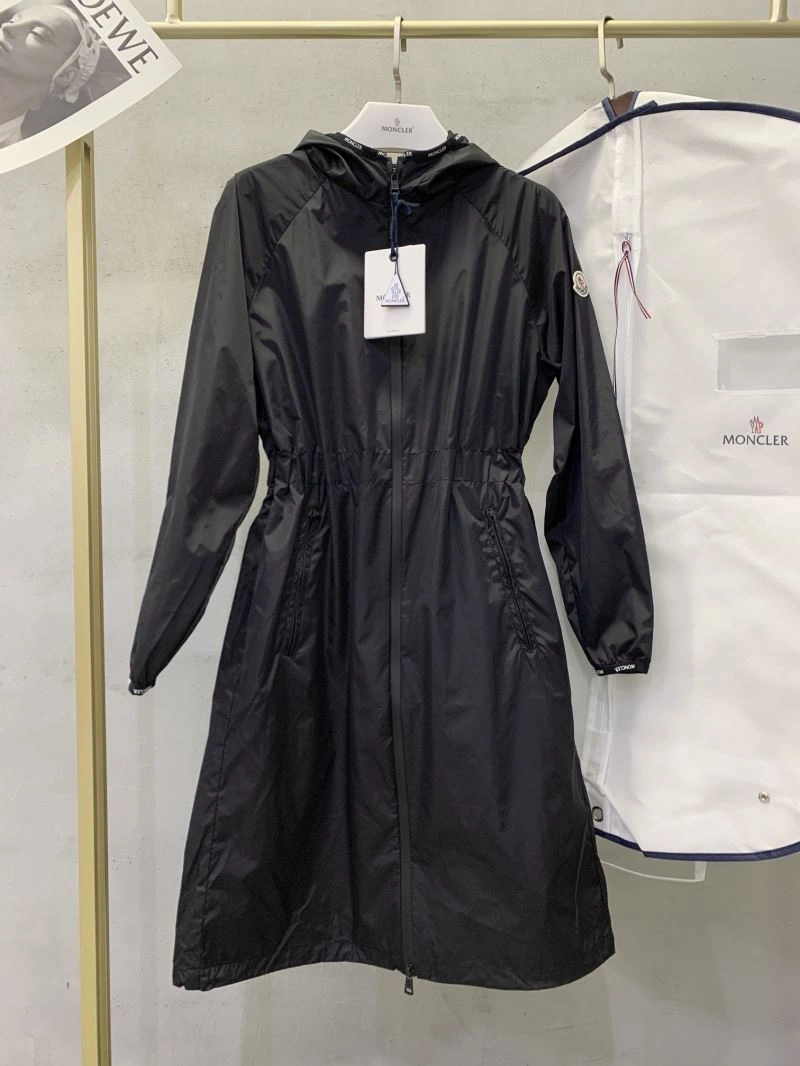 Inexpensive Moncler Outwear