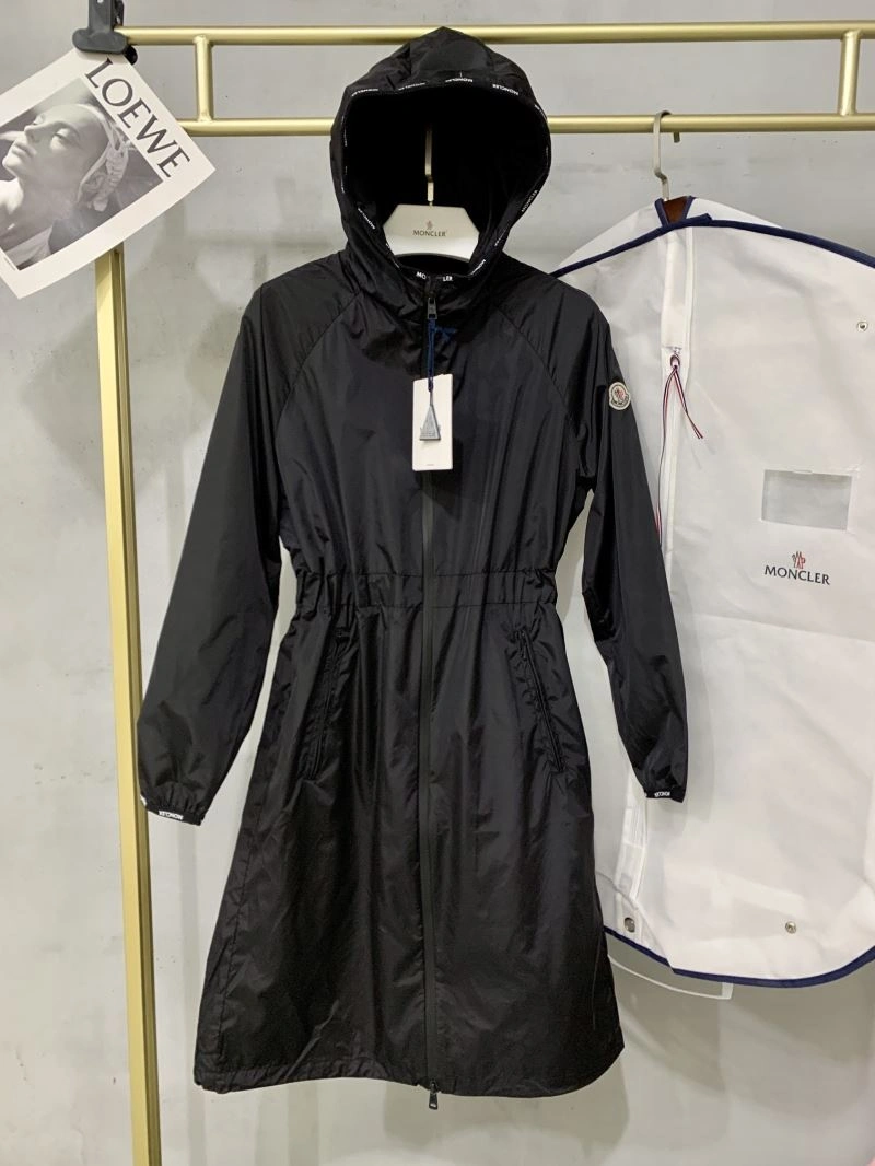 Inexpensive Moncler Outwear