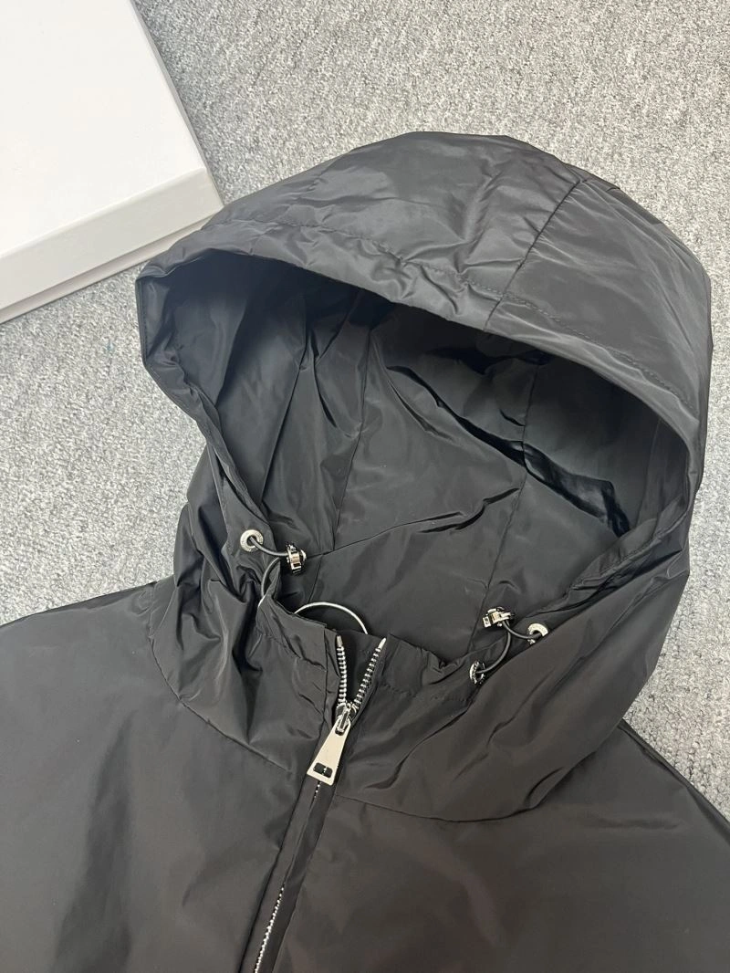 Top match Moncler Outwear