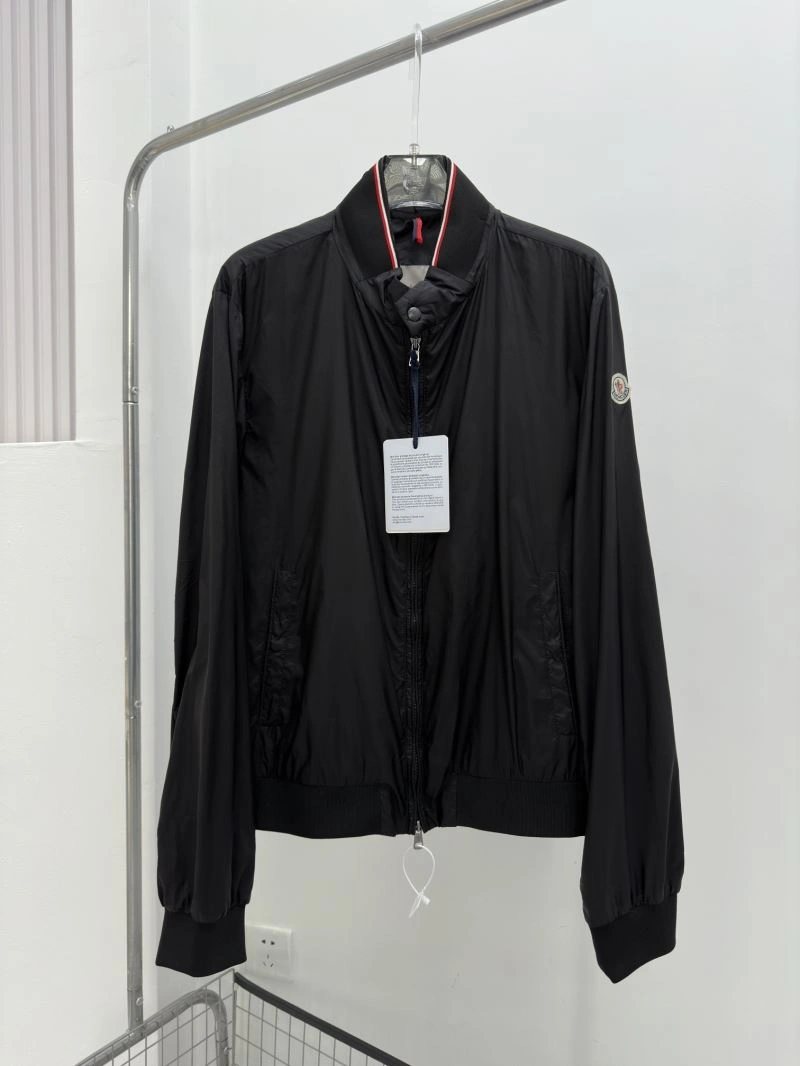 Accurate model Moncler Outwear