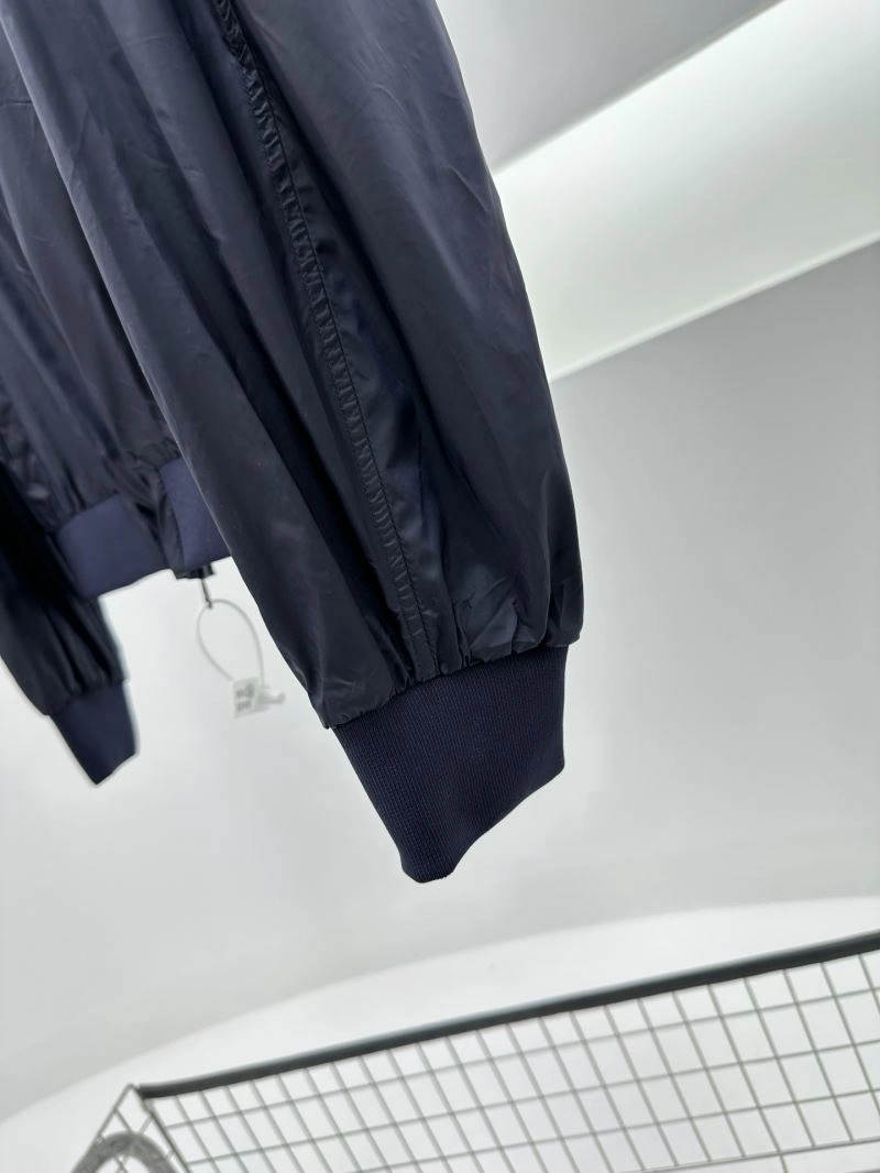 Low-cost Moncler Outwear