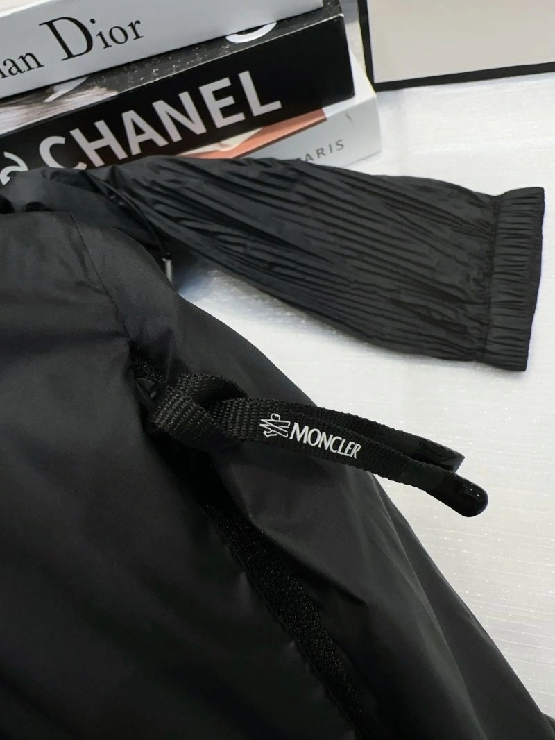 Discounted Moncler Outwear