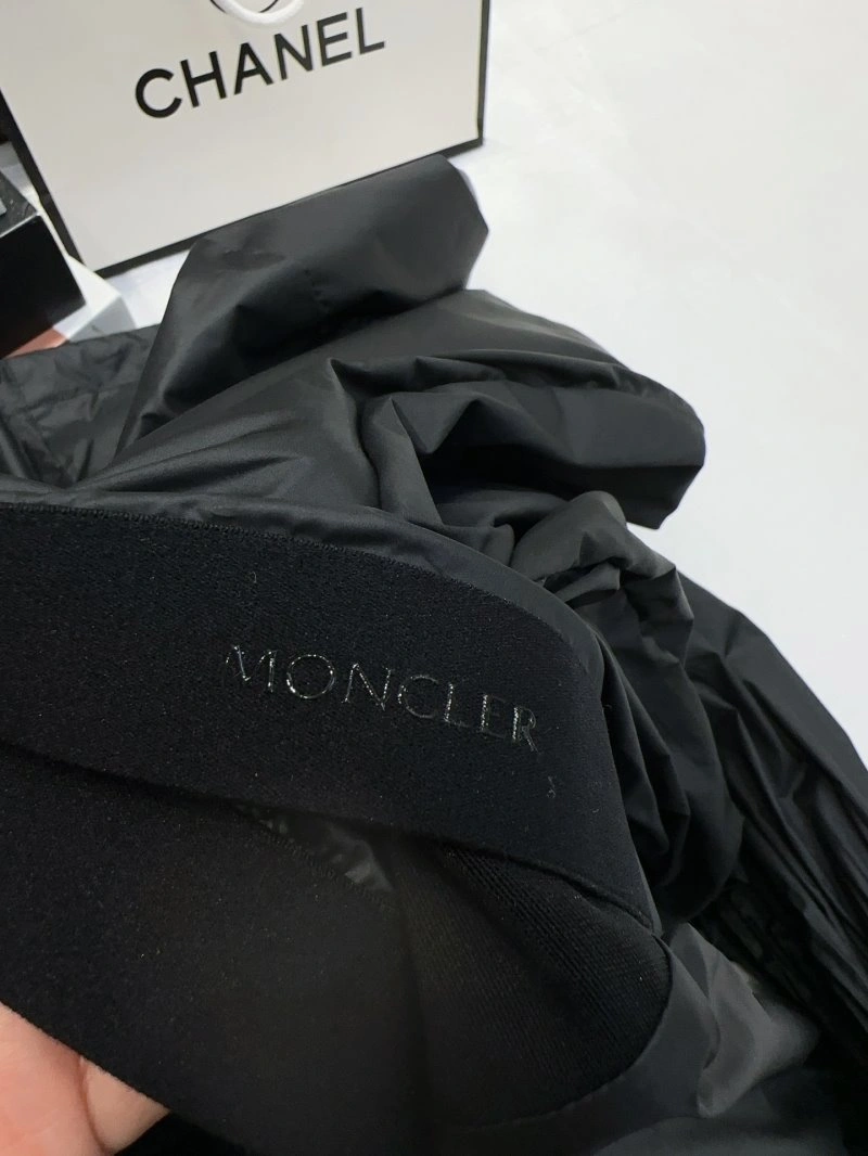 Discounted Moncler Outwear
